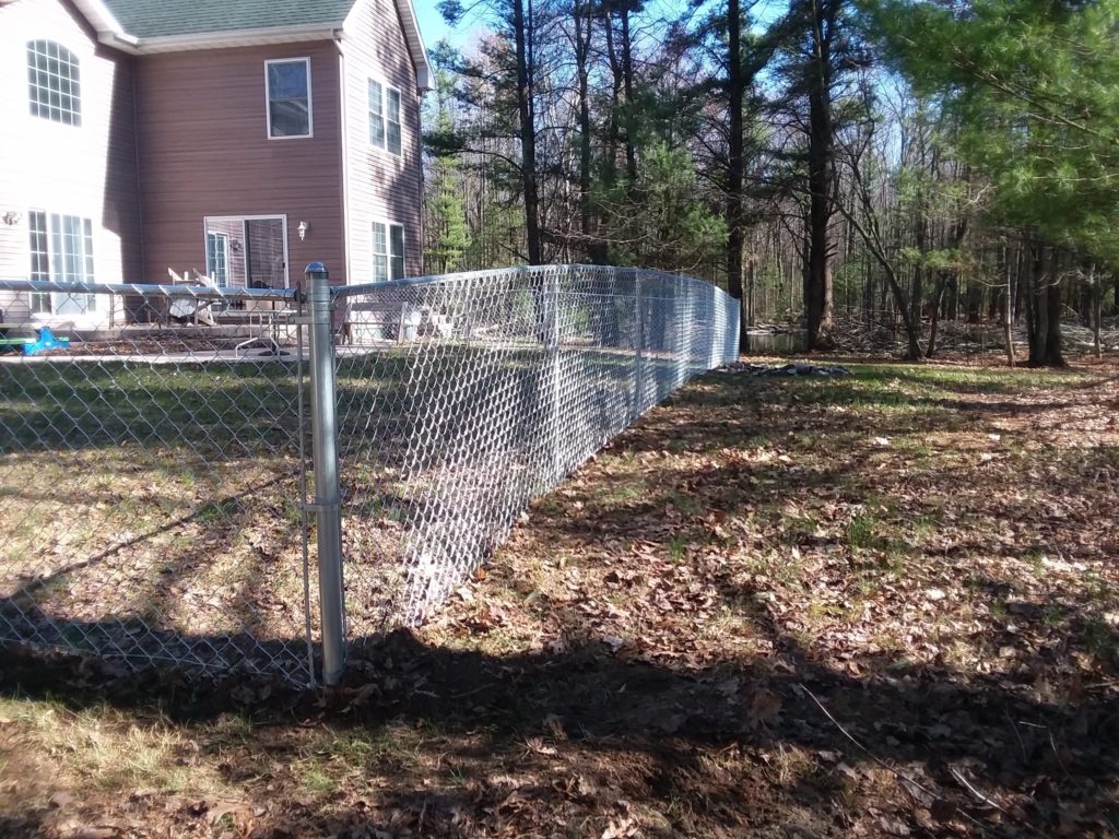 Residential Chain Link Fencing - Great Lakes Fencing Inc